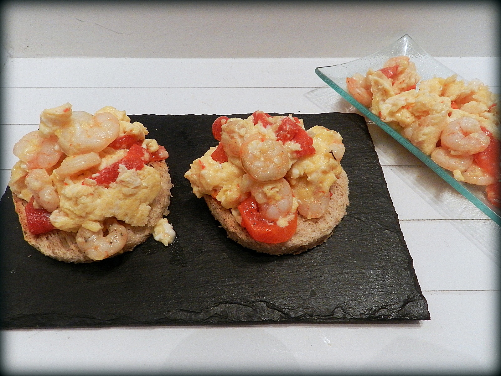 La cocina de Vifran: Pincho de revuelto de gambas y pimientos del piquillo