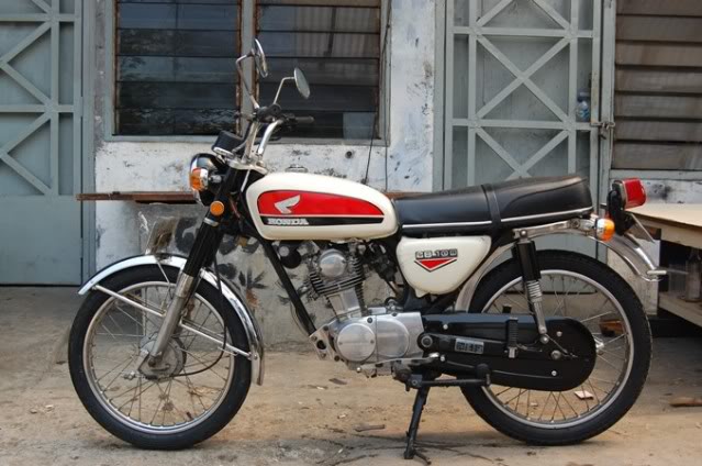Harga dan Spesifikasi Honda CB 100 Terbaru | Harga Motor Terbaru