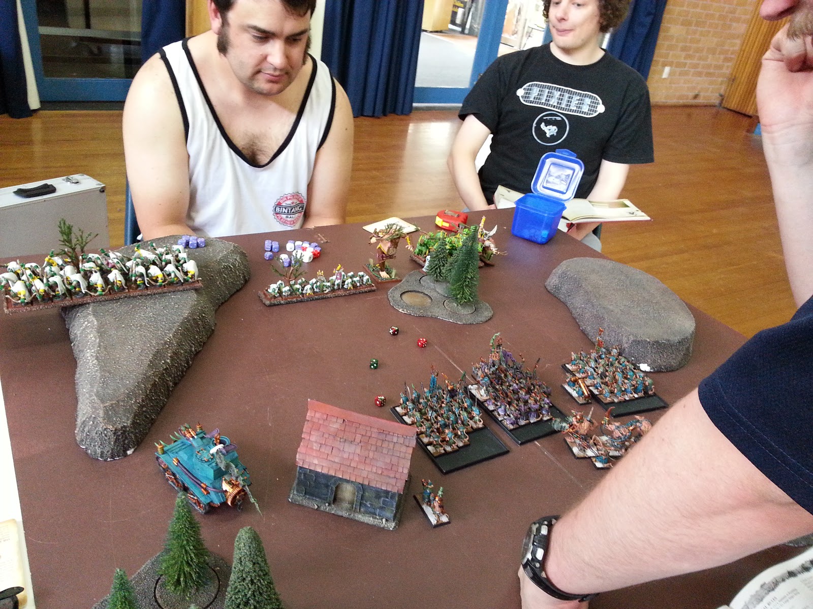 The Hoodling's Hole: Duelling Paintbrushes 2 - the violent finale