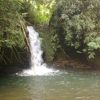 keindahan alam tasikmalaya yang tersembunyi: Curug Cimedang,Singaparna