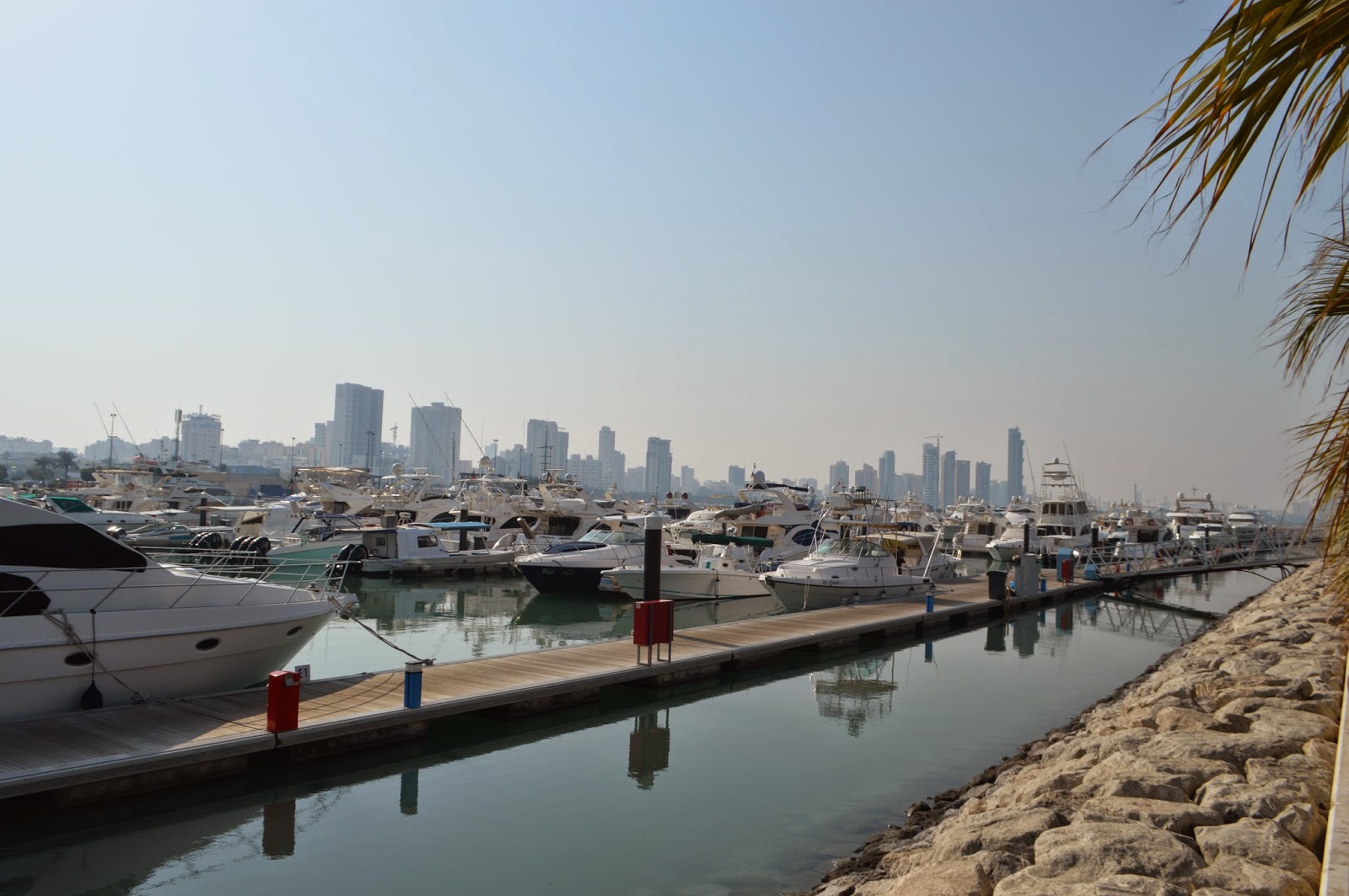 Weave Around the World: A tourist in Kuwait?