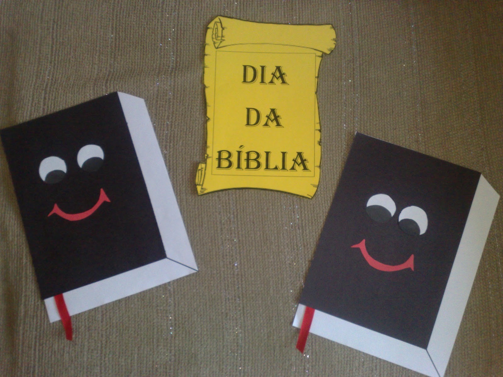 Tias da Escolinha - Ministério Infantil: Dia da Bíblia! Aula!!!