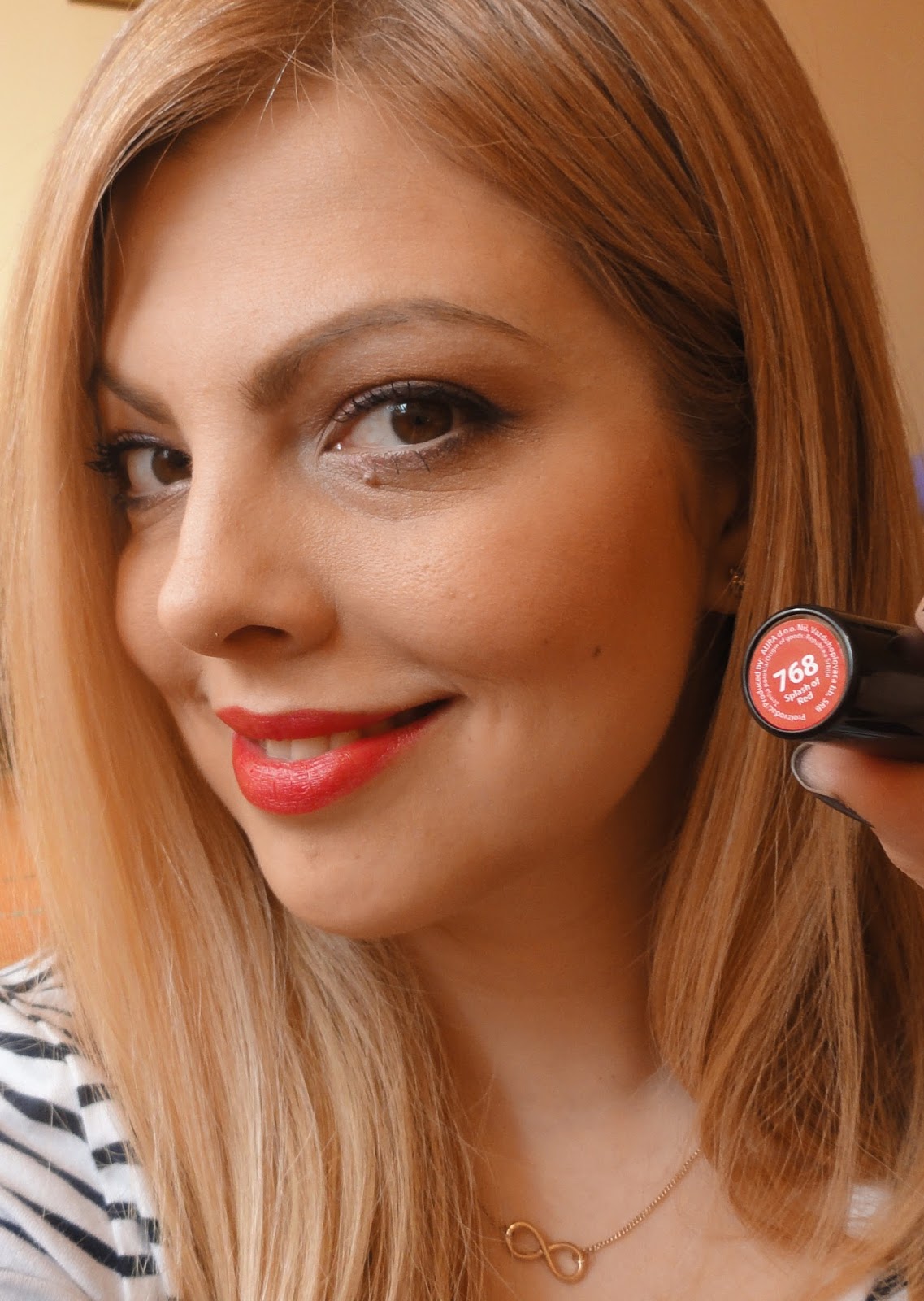 Omiljeni crveni karmini ove zime - Good morning, gorgeous!