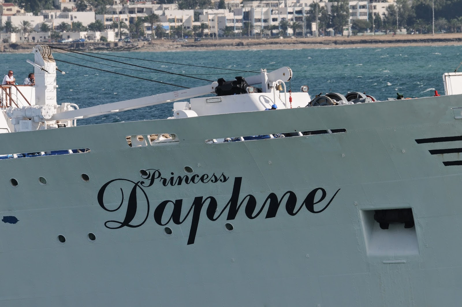 SHIPS & THE SEA - BLOGUE dos NAVIOS e do MAR: PRINCESS DAPHNE on her ...