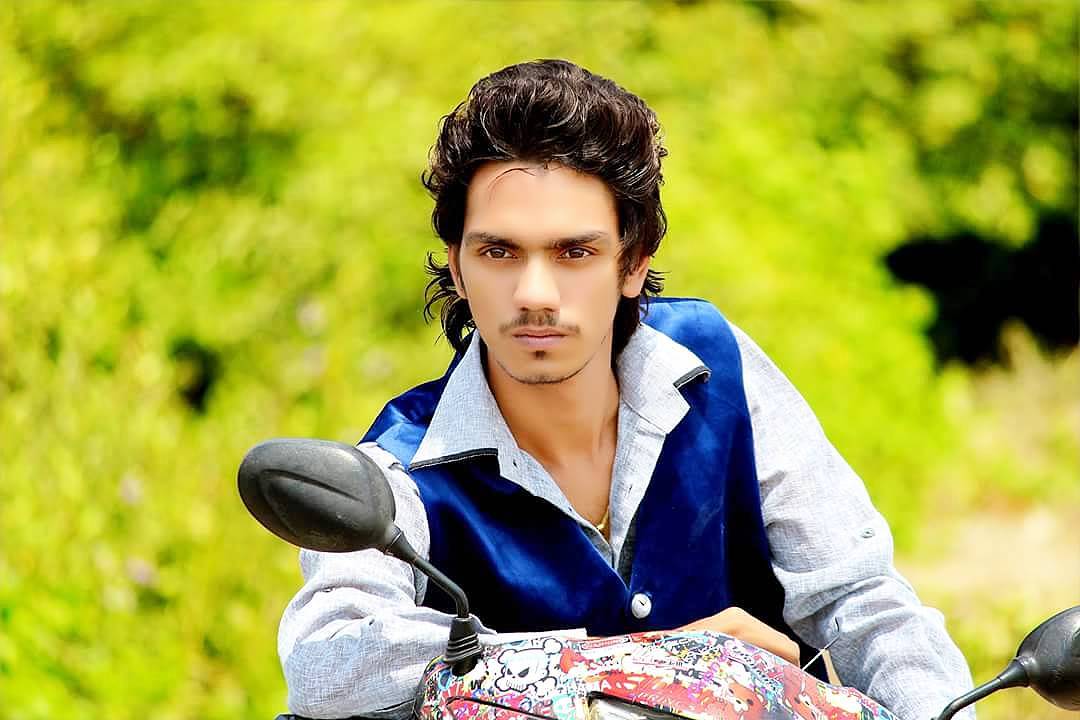 Gopal Pathak Pose And Modeling Photo - Raju Chaurasia