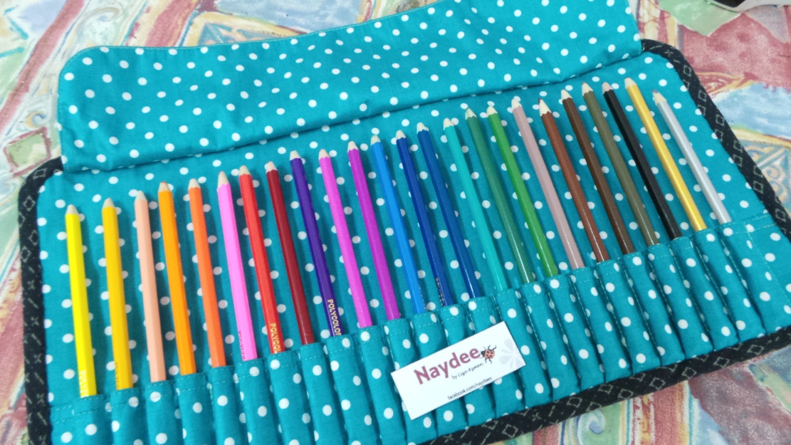 Creative Cocoon Studio: 24 colors organizer