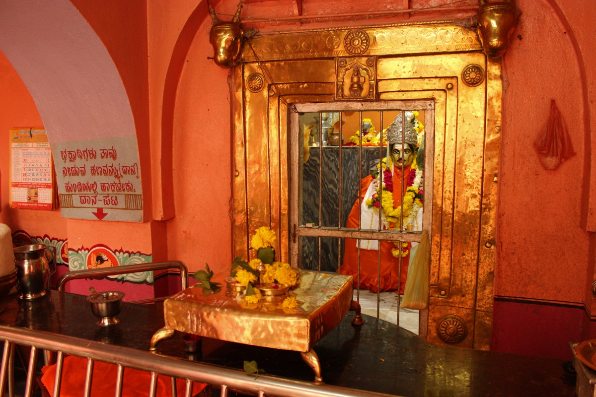 Journeys across Karnataka: Basaveshwara Devasthana, Basava Kalyana
