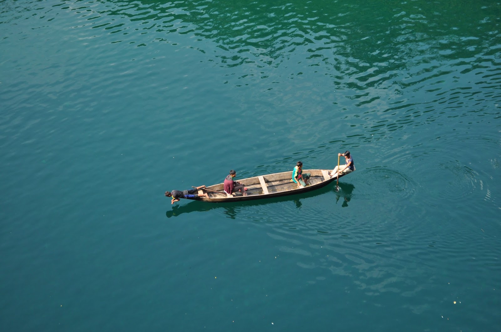 Road Less Travelled: Magical Deep Blue Reflection of Umngot River At Dawki!