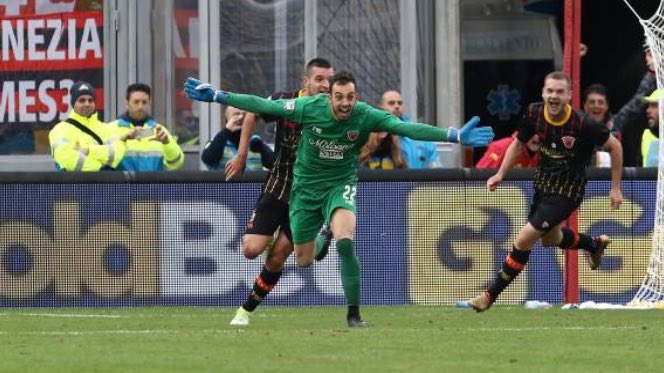 Incredible: Benevento goal keeper Alberto Brignoli scores late ...