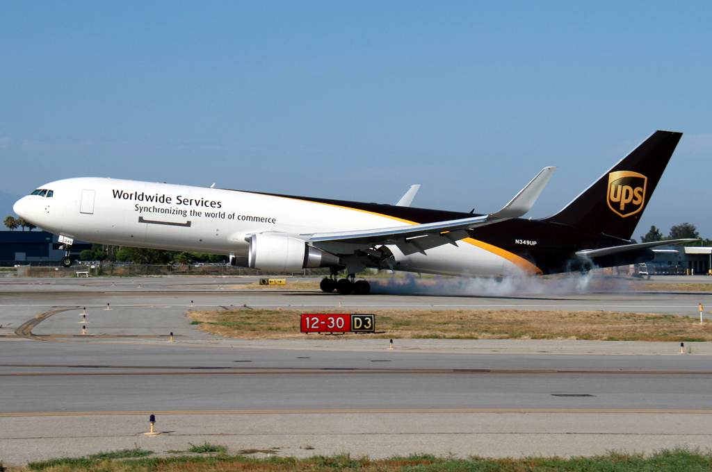 Aero Pacific Flightlines: Another UPS 767-34AF(ER) sports "winglets"