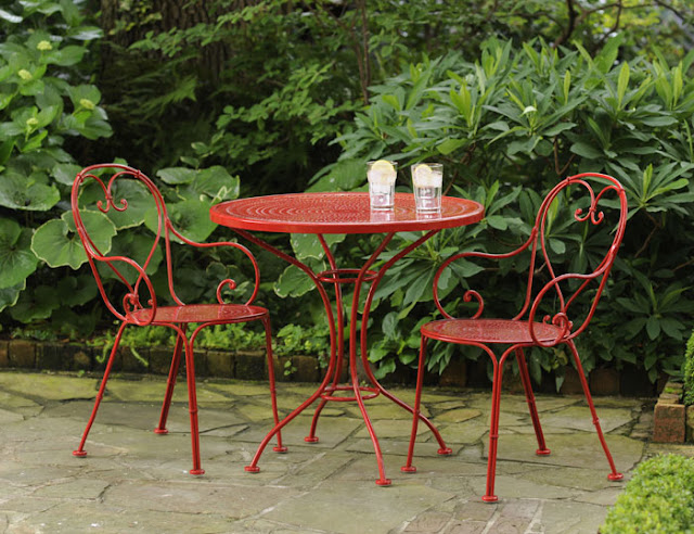 Two Men and a Little Farm: INSPIRATION THURSDAY, BISTRO SETS