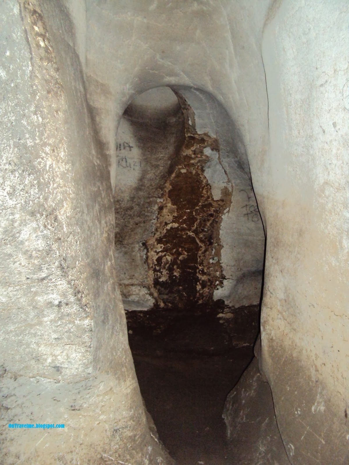 AMBONI CAVES IT COVERS AN AREA OF 234 KM²