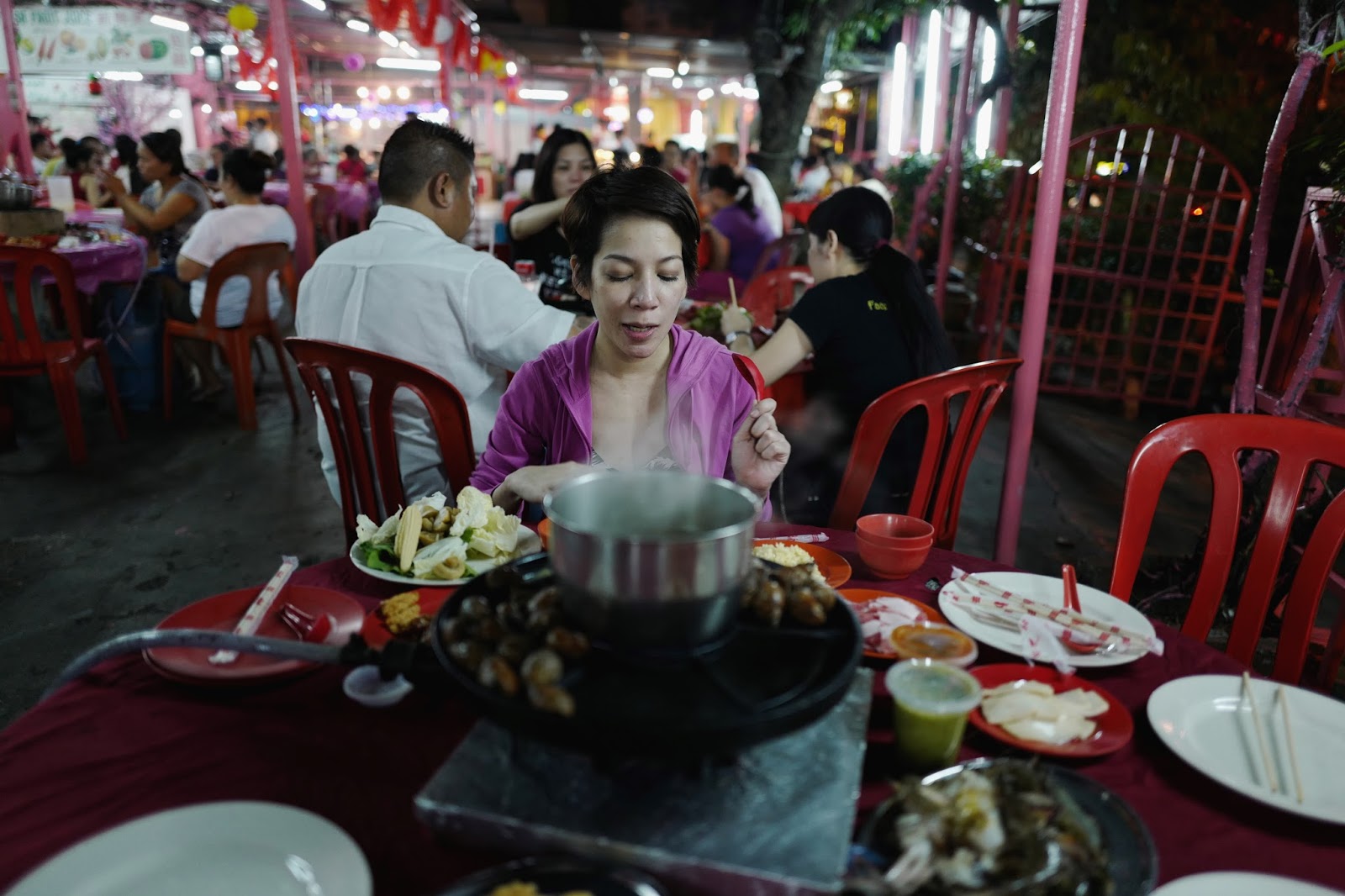 JE TunNel: RESTORAN TALIPON 电话饭店~ All you can eat BBQ Steamboat Buffet!