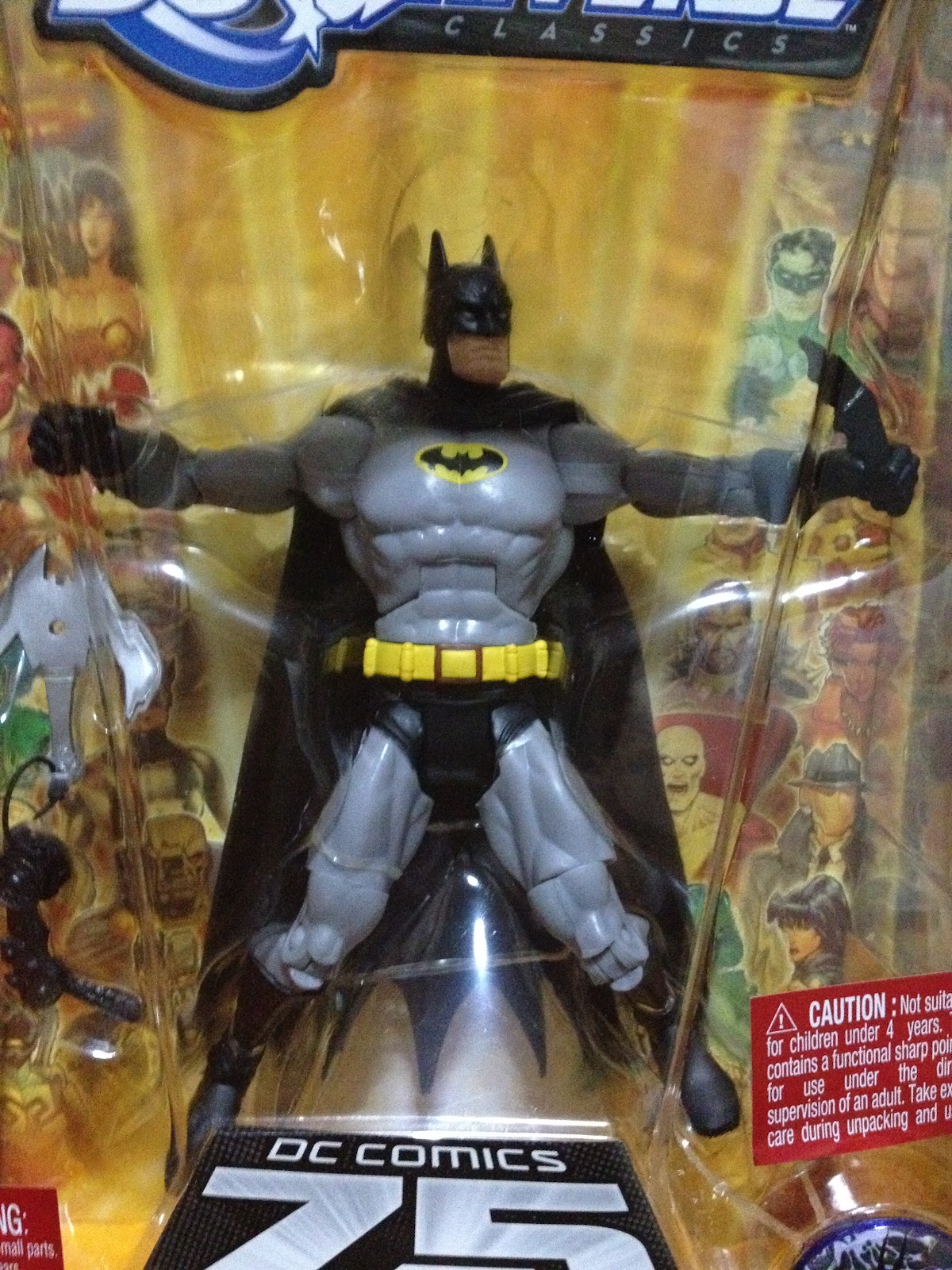 Freezm80's Toyz: DC UNIVERSE CLASSICS 6" FIGURE BATMAN