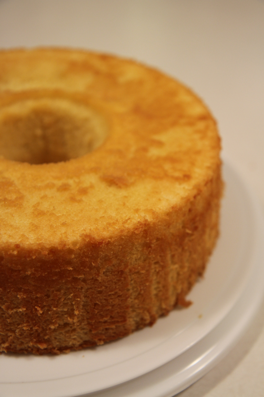 Eat Well, Live Happy: Chiffon Cake