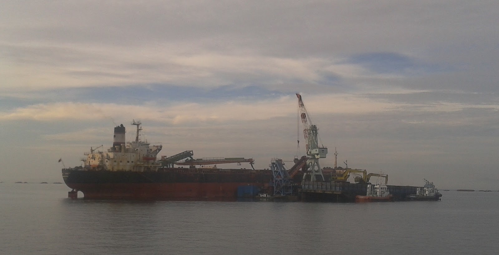 Pelaut & Pesungai: MUARA BERAU ANCHORAGE