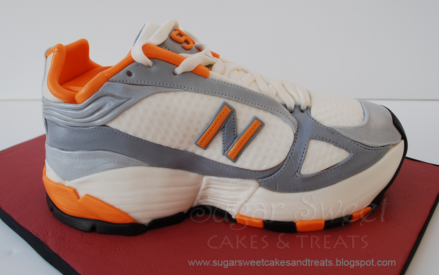 Sugar Sweet Cakes and Treats: Running Sneaker Shoe Cake