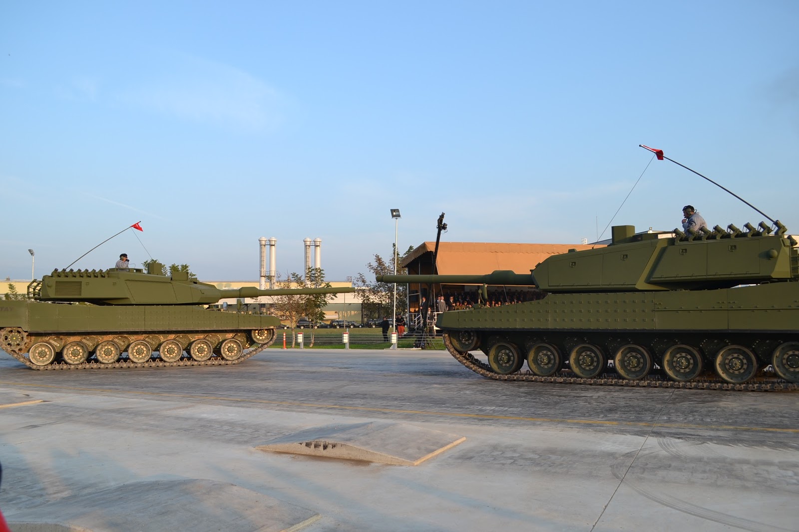 Prototype of Turkish Altay Main Battle Tank (MBT) Unveiled | Global ...