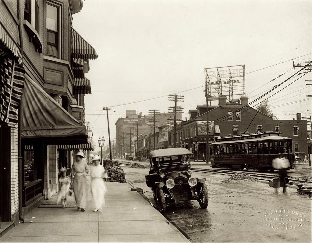30 Stunning Vintage Photographs of St. Louis Streets in the Early 20th ...