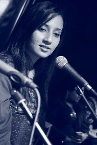 KOL KOL KOL BLOG: Bd female singer Anila Naz Chowdhury unseen hot pics ...