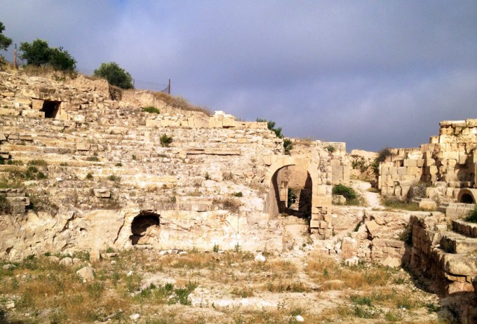 ArqueoLugares: CAPITOLAS. Beit Ras. Irbid. Jordania.