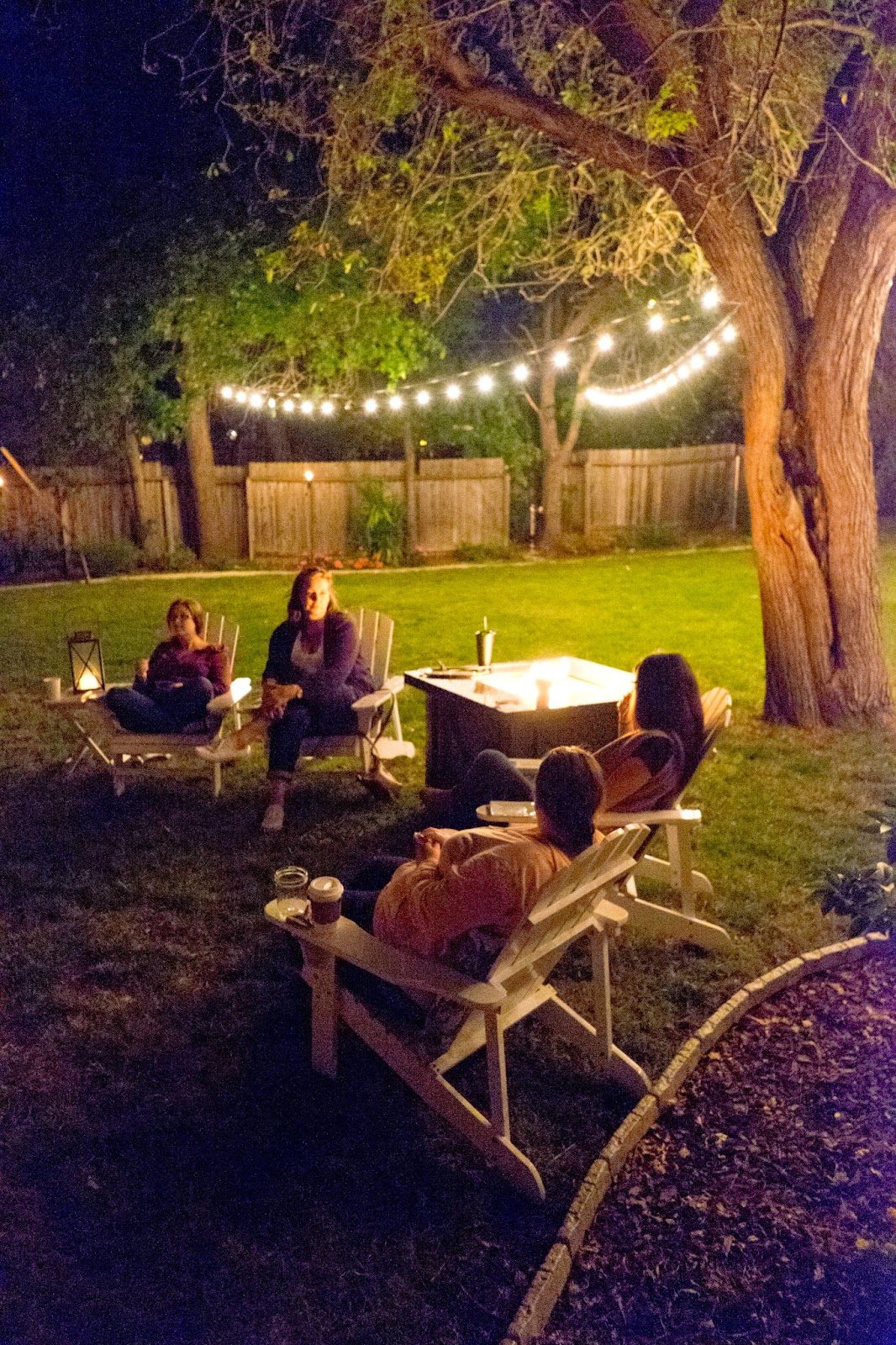 Domestic Fashionista: Girl's Night In: Backyard Game Night
