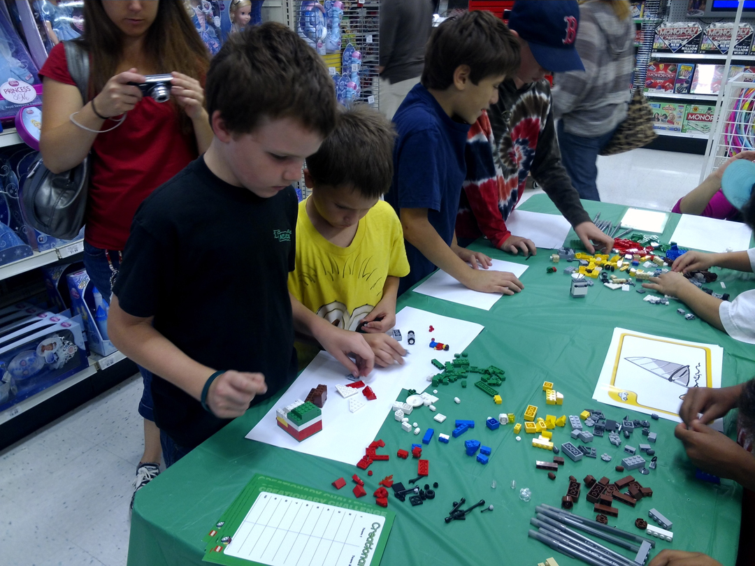 The Adventures of Ben and Nathan!: Lego events at Toys R Us