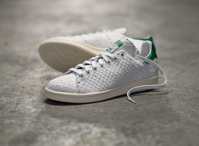 SNKCULT: Novo Adidas Stan Smith Premium Snake.
