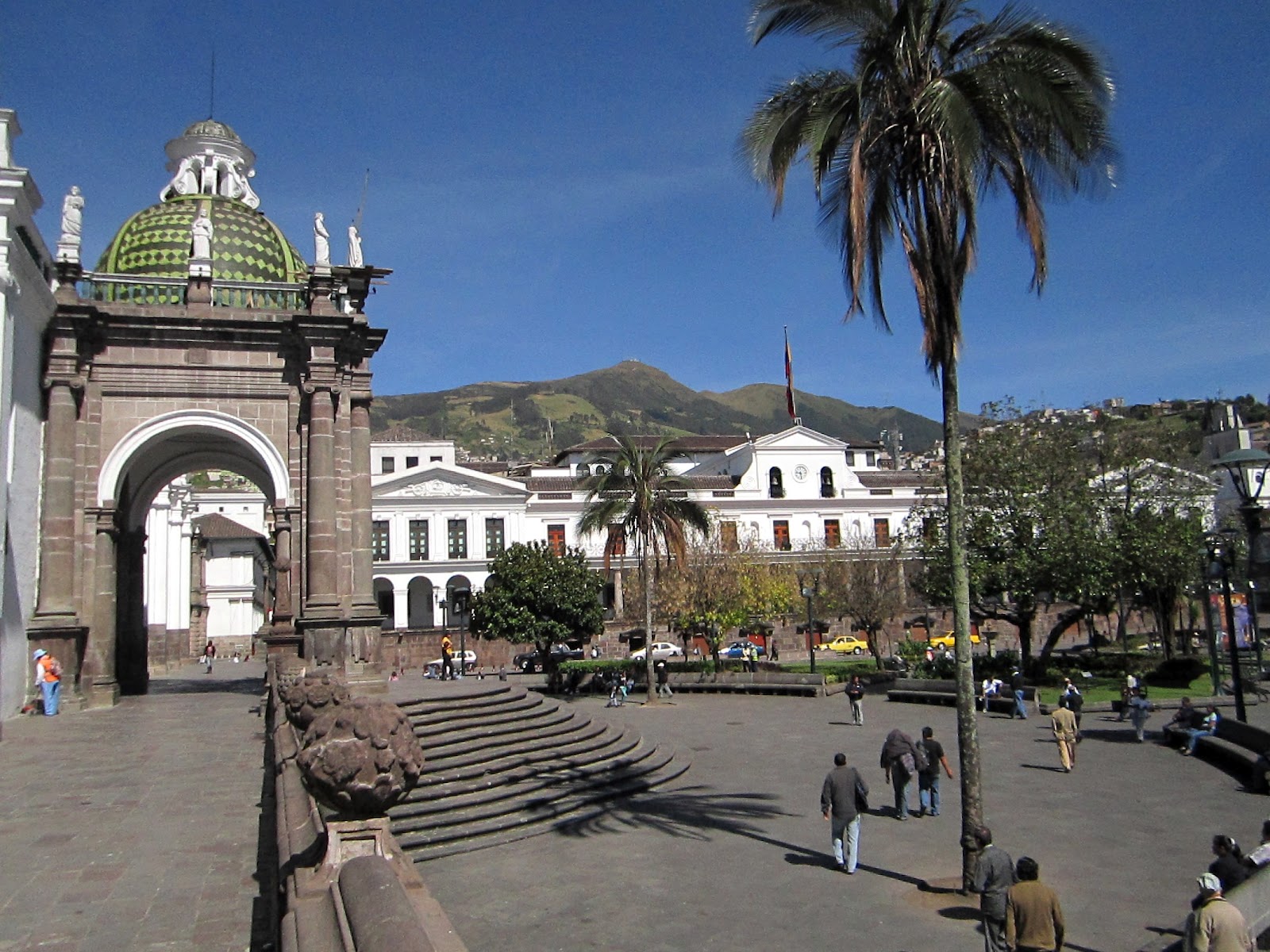 Ecuador. A voyage to Ecuador, South America - Quito, Guayaquil, Cuenca ...
