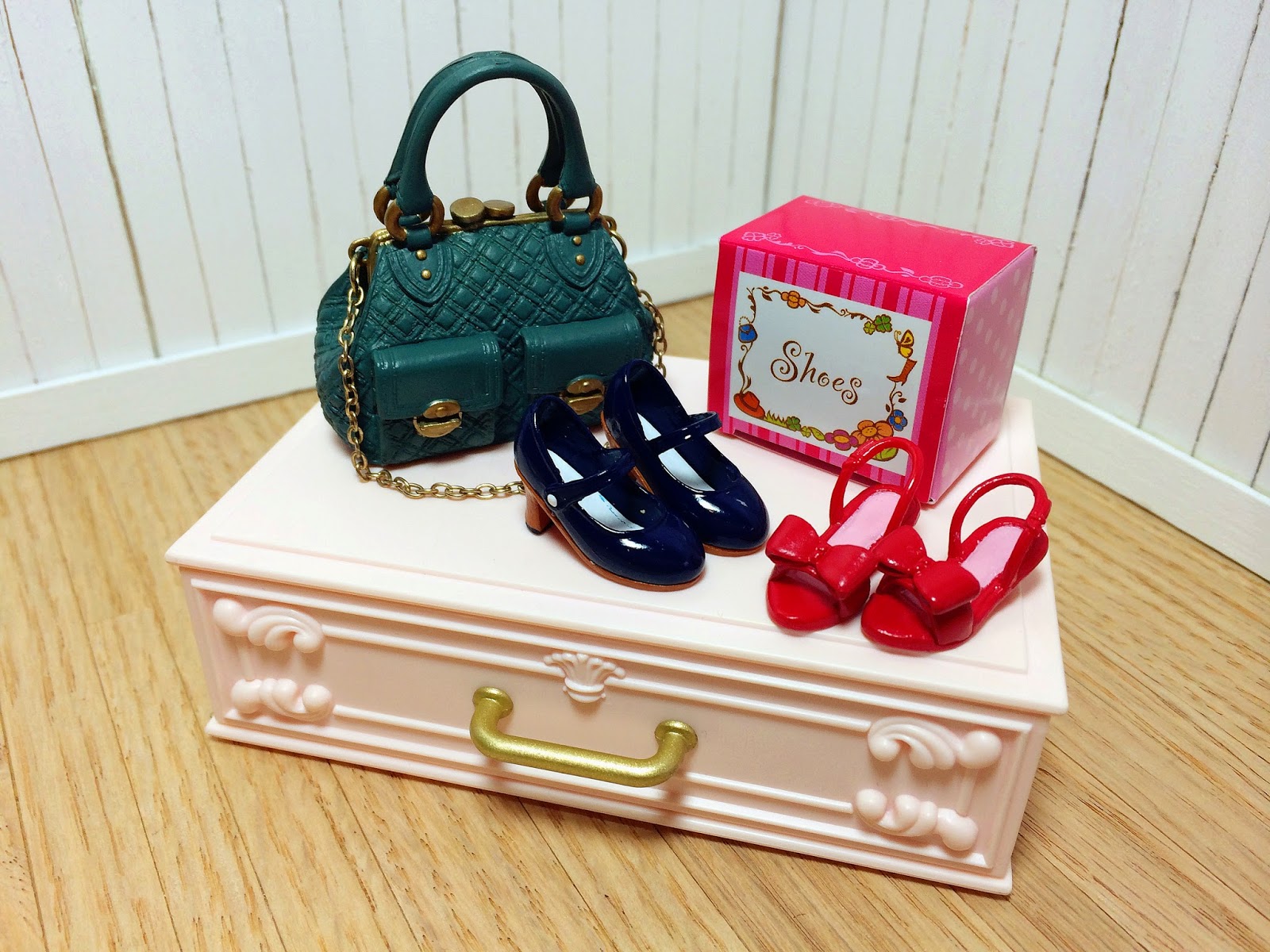 Moonrabbit_ly's Miniature World: Re-ment Petite Shoes And Purses