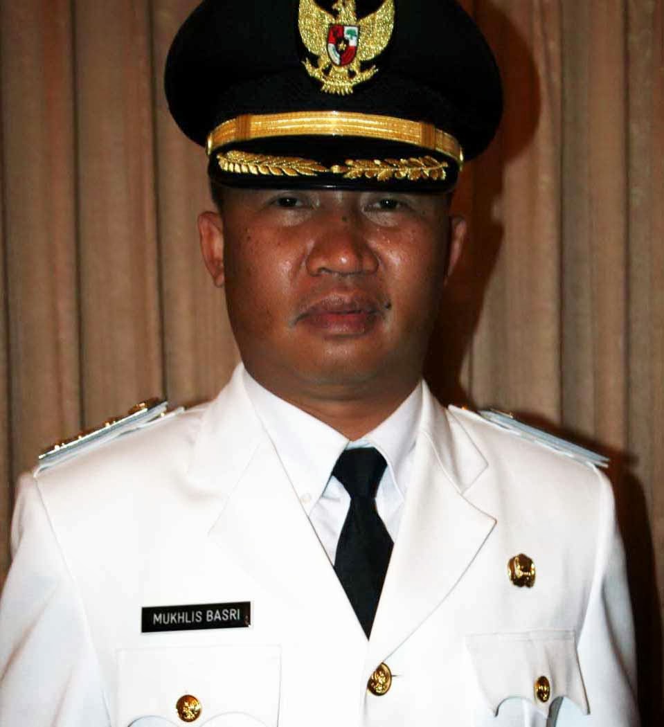 Mukhlis Basri Raih Penghargaan Bidang Kesehatan | CONTOH TAMPILAN