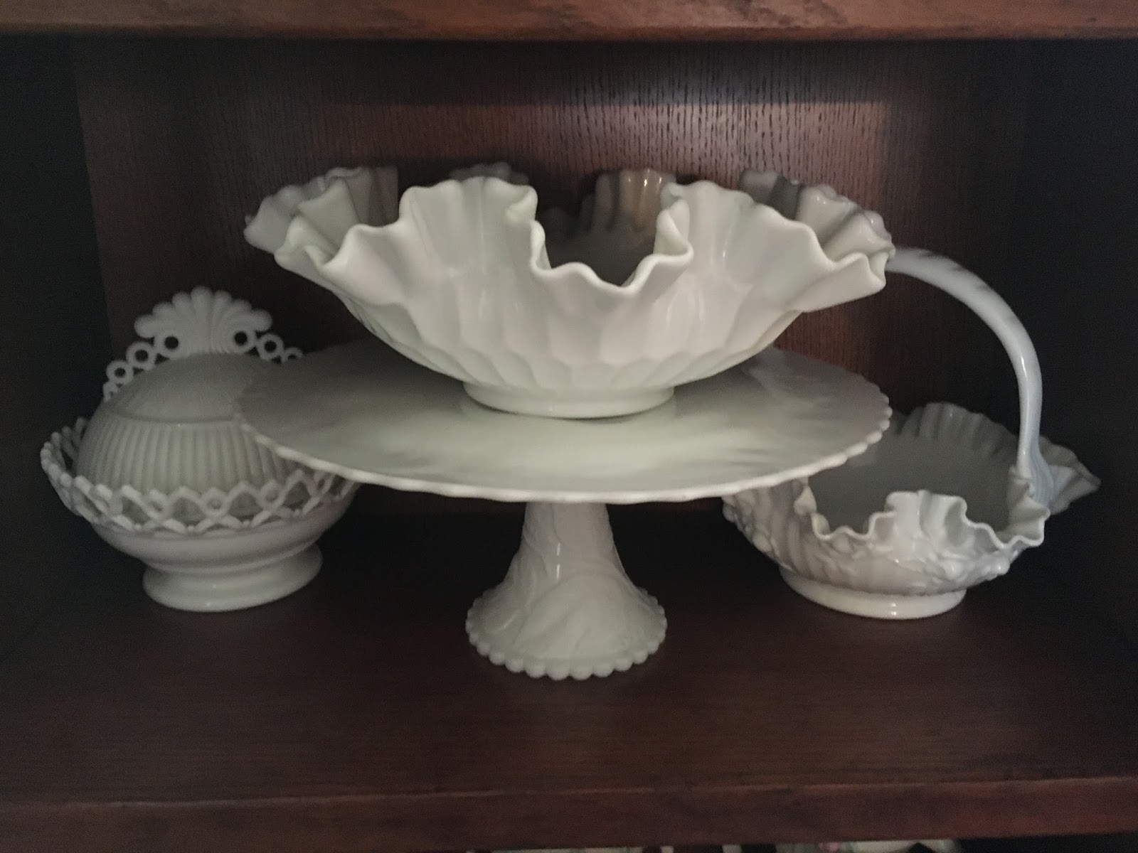 pathtojunkentreasure: Milk Glass