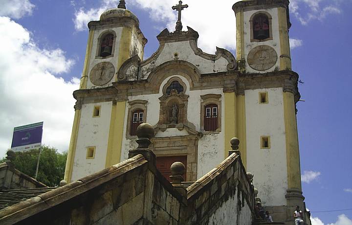Memórias e Tesouros da Nossa História: Igreja de Santa Efigênia
