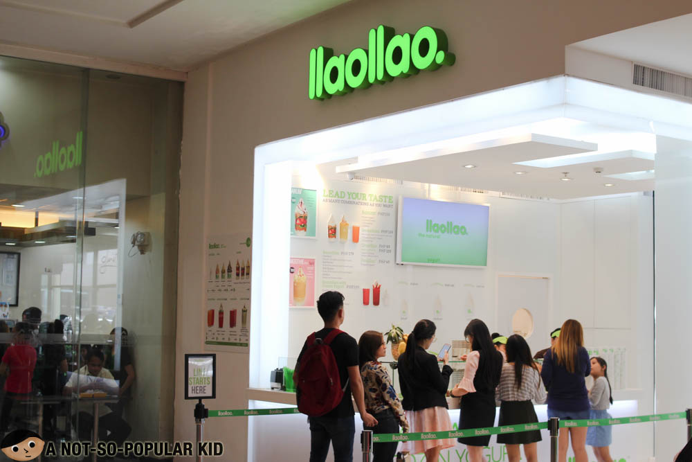 Llao Llao's Natural Yogurt in Glorietta Complex, Makati - A Not-So ...