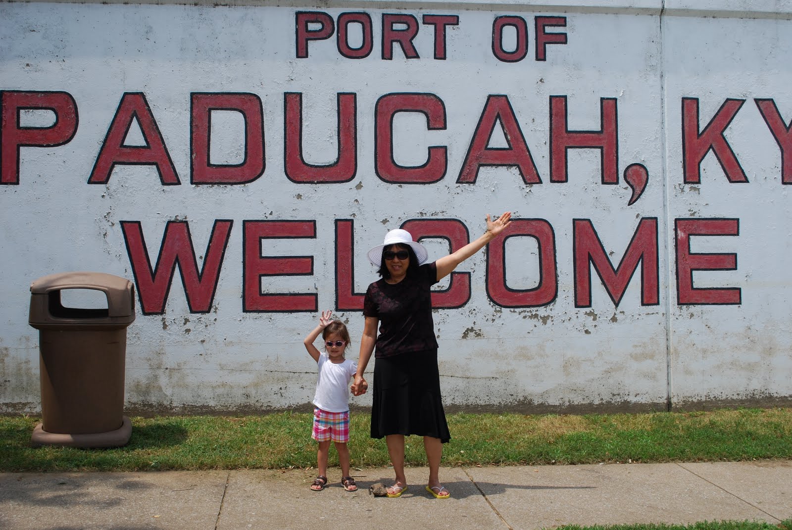 Dave, Becky, Mia, Kainoa Bear, and Baby Isobel