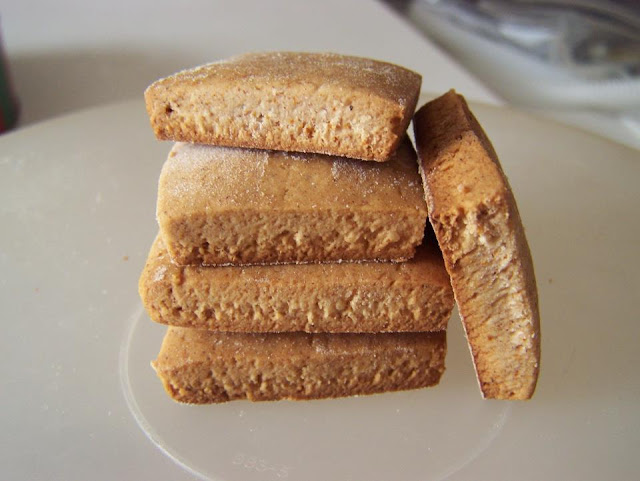 JudiBakes: A Dutch treat! Taai Taai