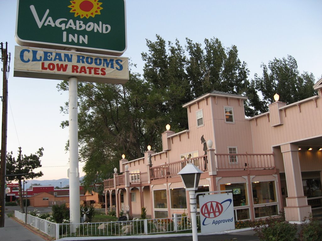【旅館】Vagabond Inn, Bishop, CA, USA