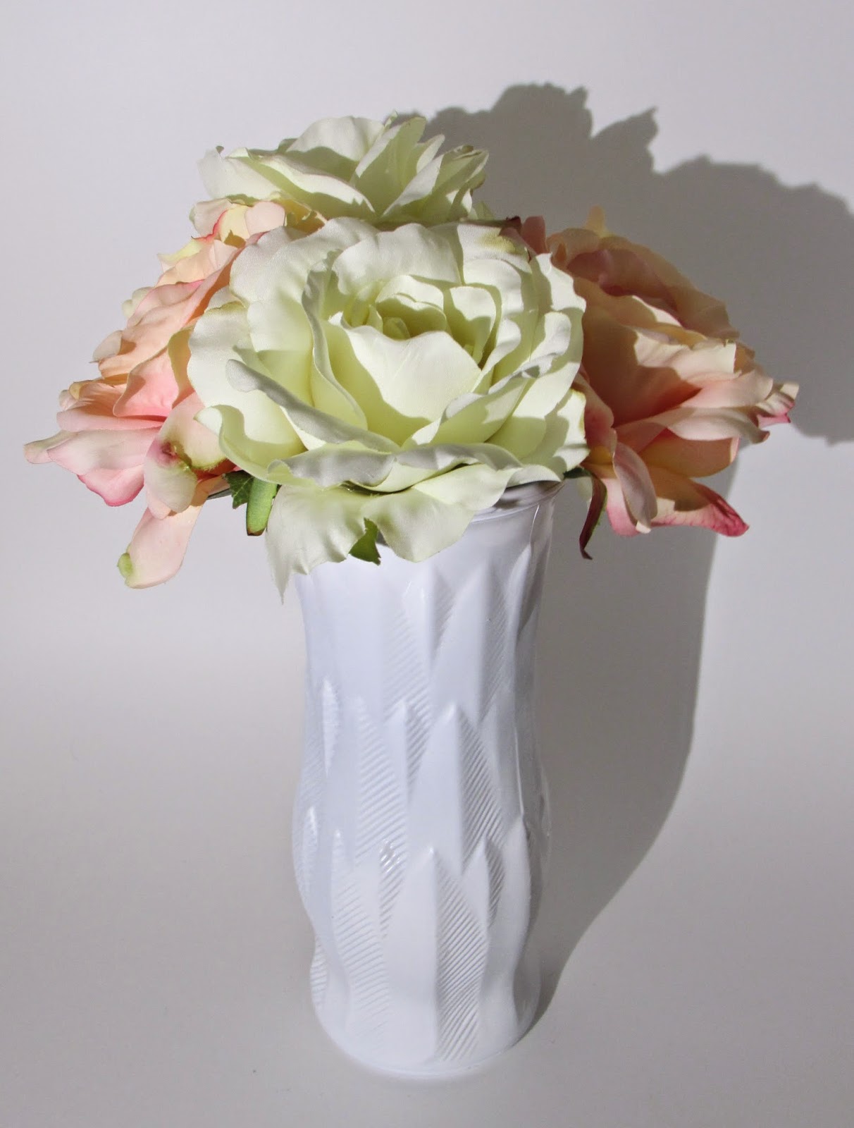 Erin Meier: DIY: Transforming Garage Sale Vases!
