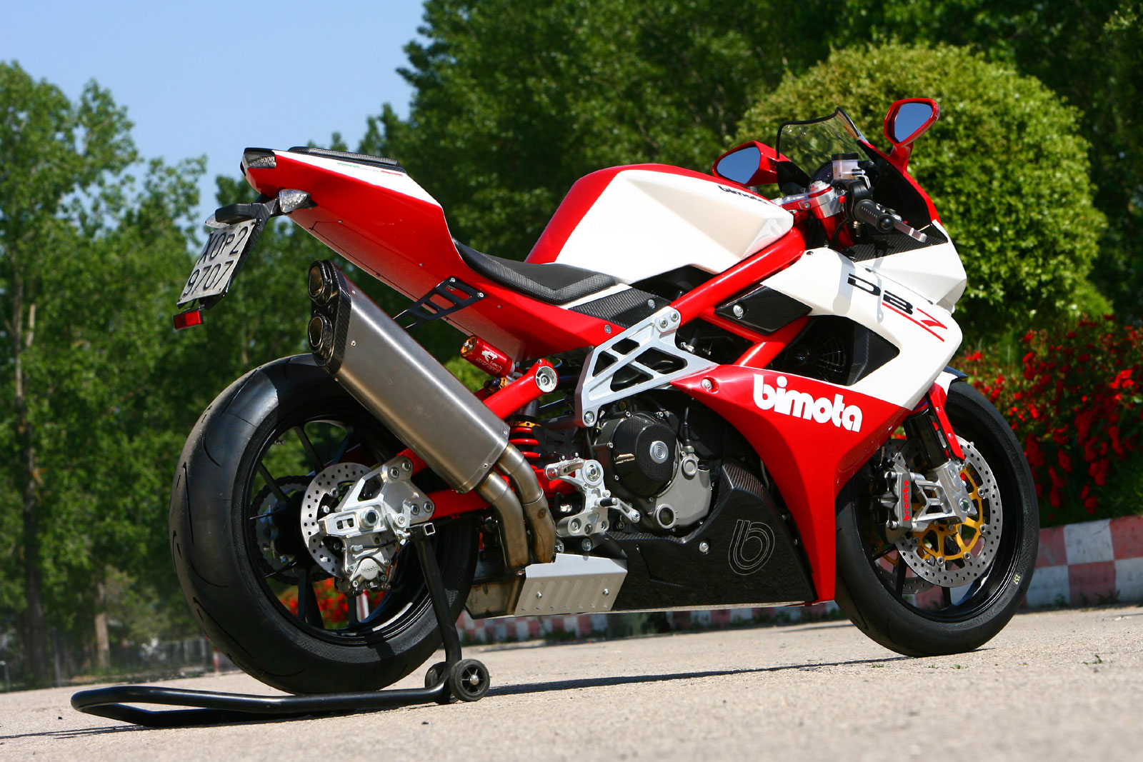 Motorcycle Pictures: Bimota DB7 2008