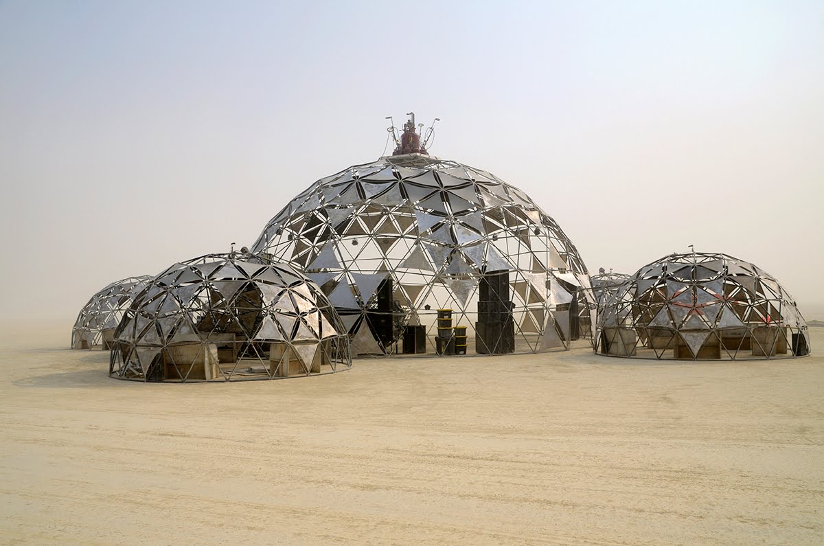 This is Black Rock City: ...... )*( ~ The Golden Rebars ~ CampScape