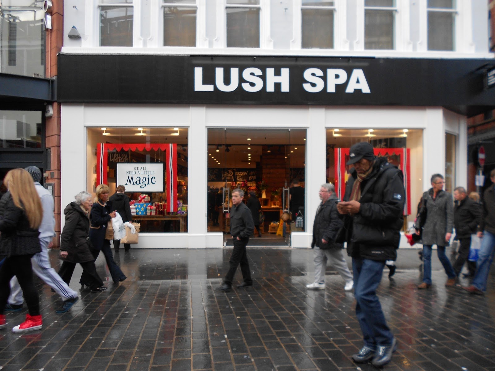 Make-up By Elle: LUSH Liverpool Grand Opening