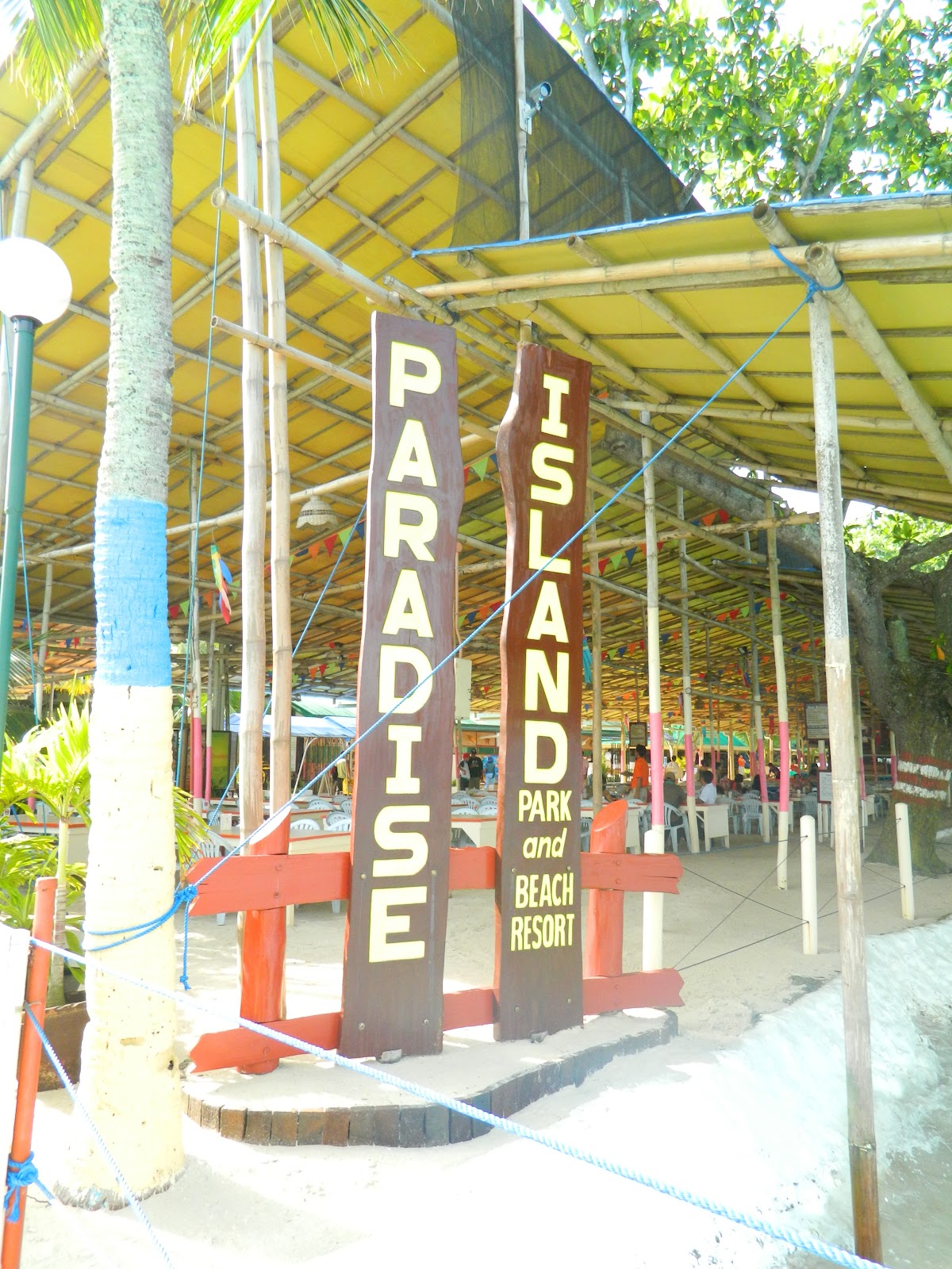 East A Date!: Paradise in Paradise Island Park and Beach Resort