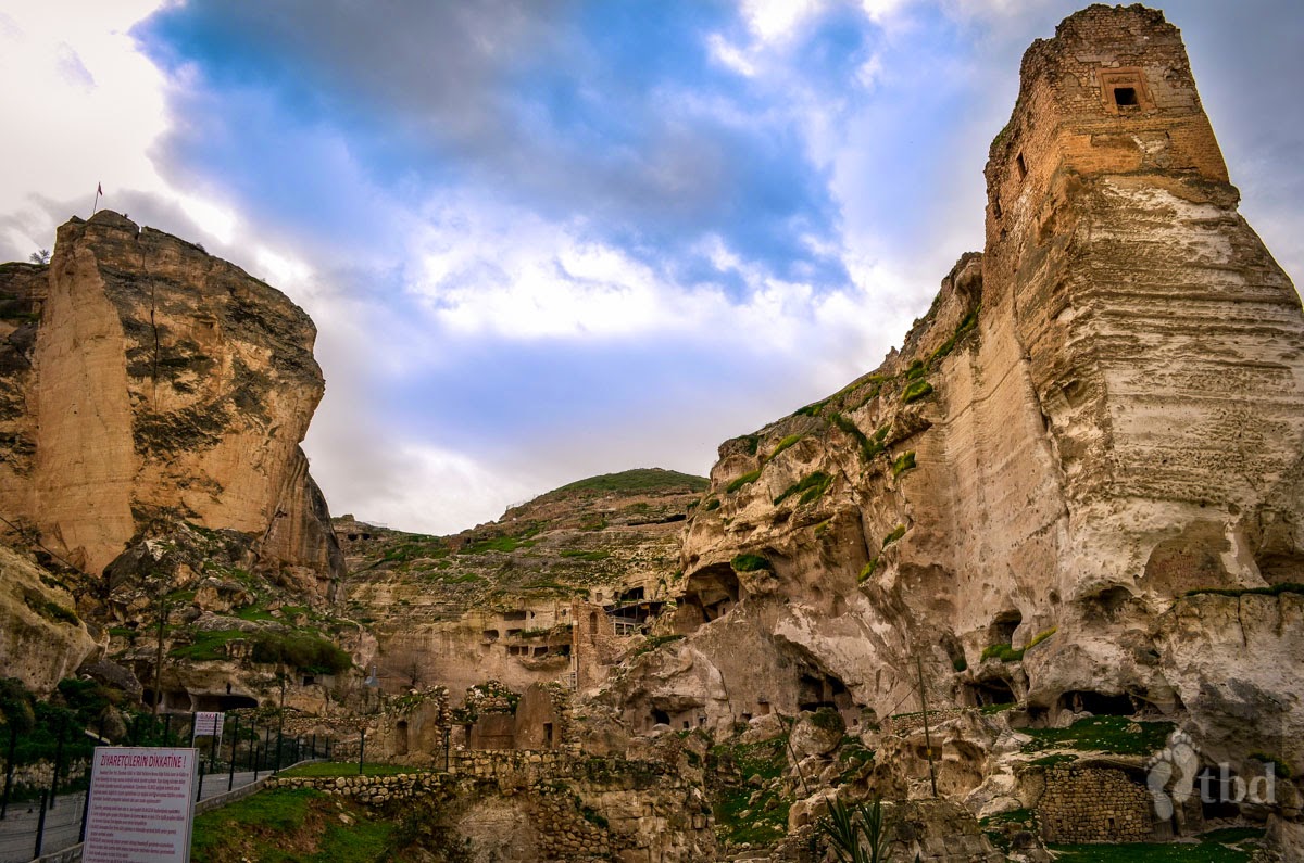 Southeastern Anatolia: The ancient town of Hasankeyf - Traveling by ...