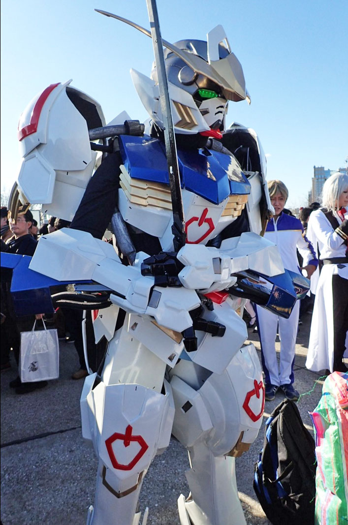 GUNDAM GUY: Gundam Cosplay: Gundam Barbatos