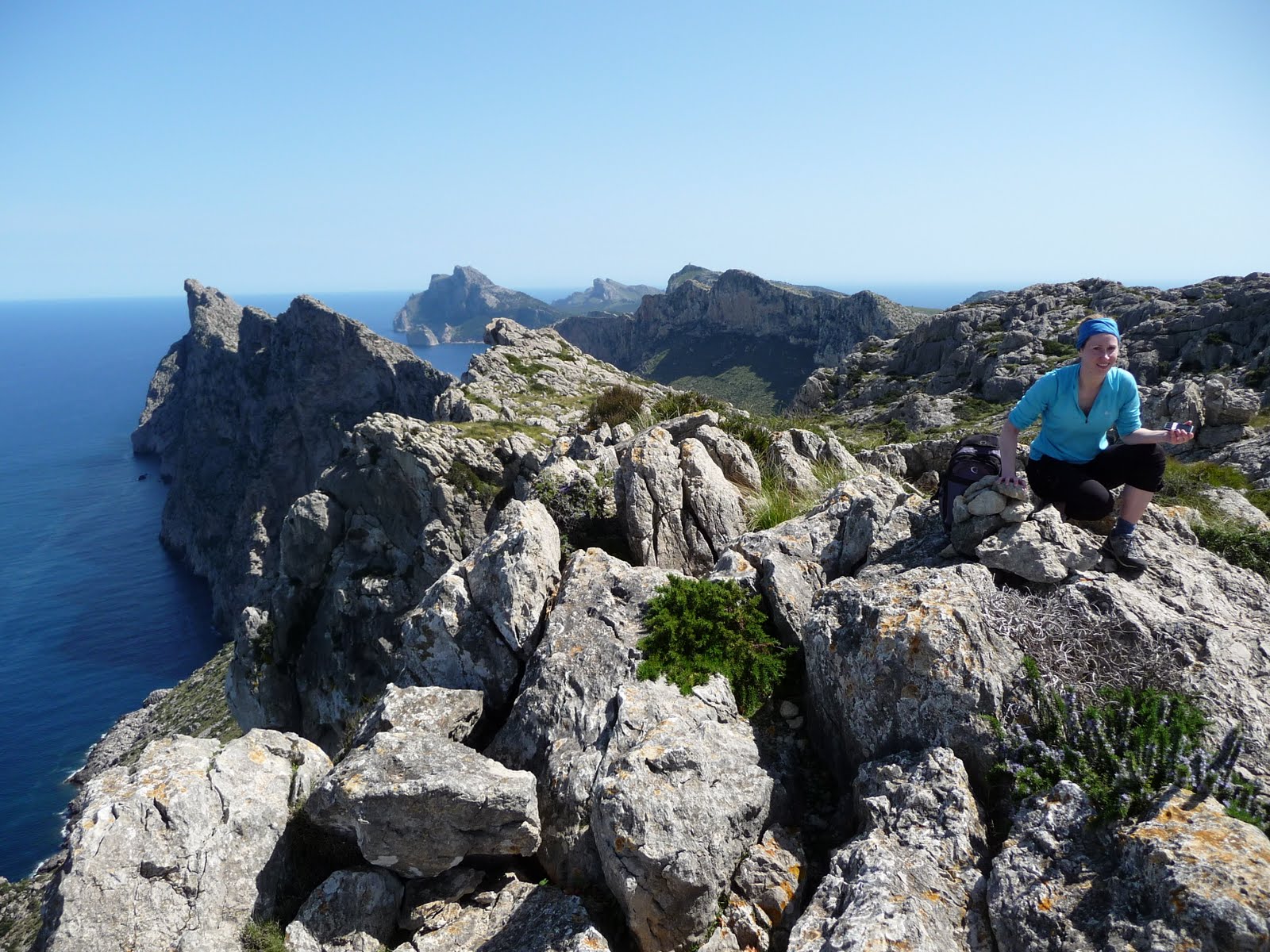 TARMACHAN MOUNTAINEERING: SERRA DEL CAVALL BERNAT-THE WHITE CUILLIN OF ...
