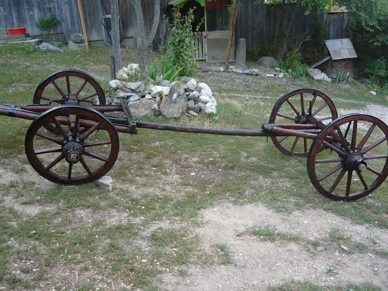 Caruta traditionala | Ciudatenii Rustice - Poze mobilier rustic de ...