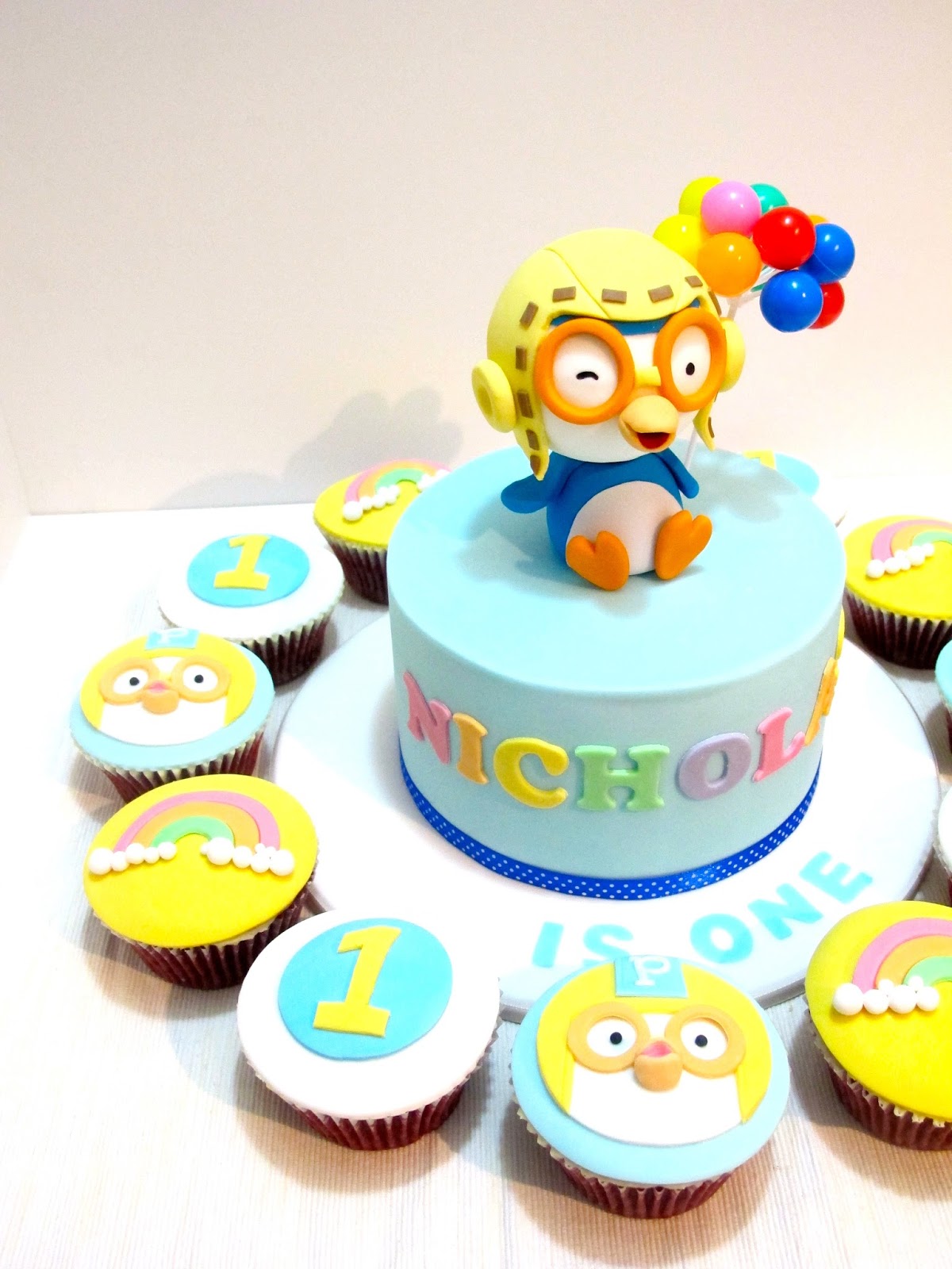 MyCupKates - Cakes, Cupcakes & Cookies: Pororo Cake & Cupcakes