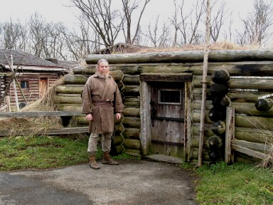At Rivercrest Cottage: Frontiersmen And Lewis And Clark Expedition