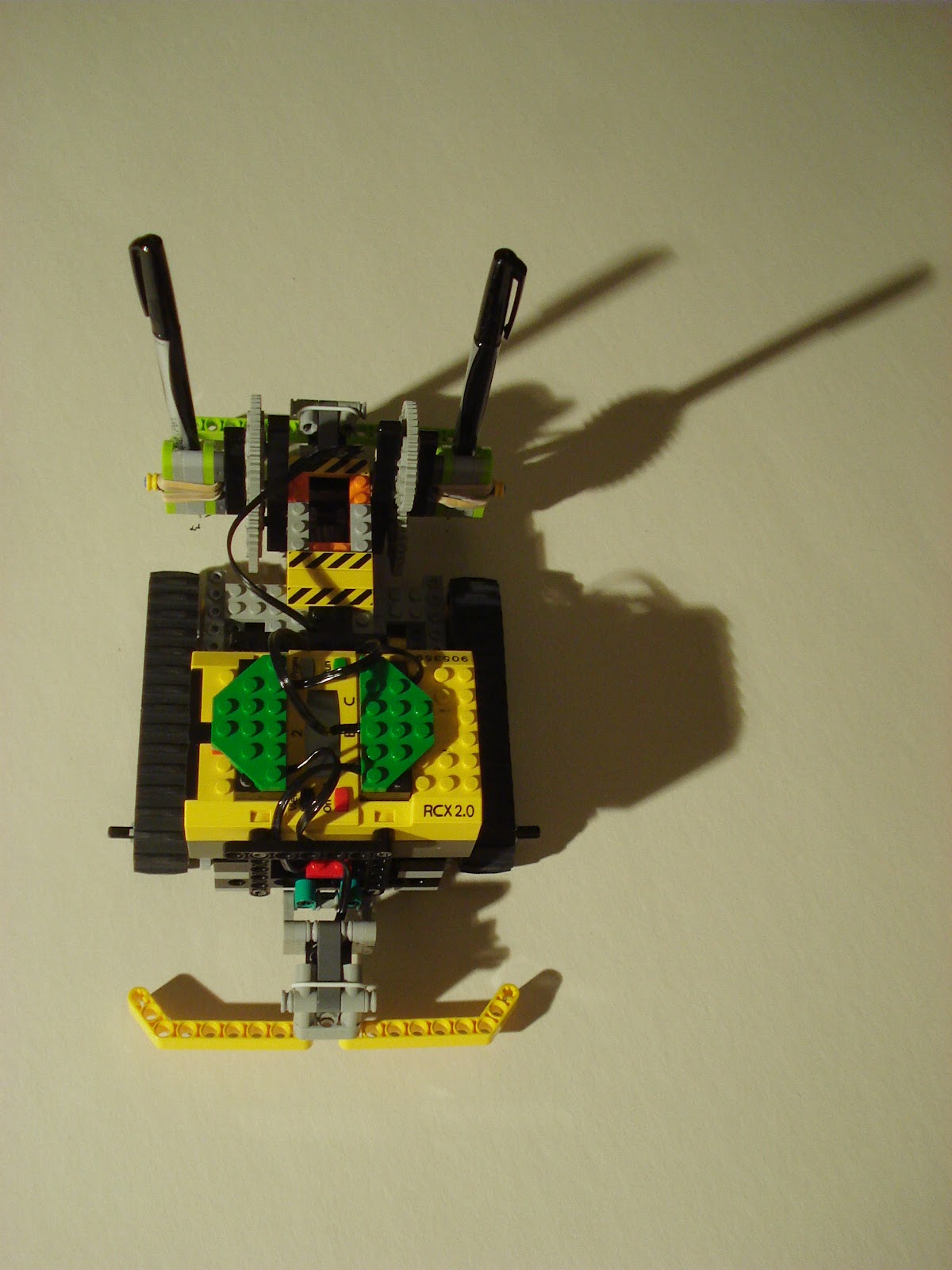 Architecture Machines: LEGO RCX DOT MACHINE