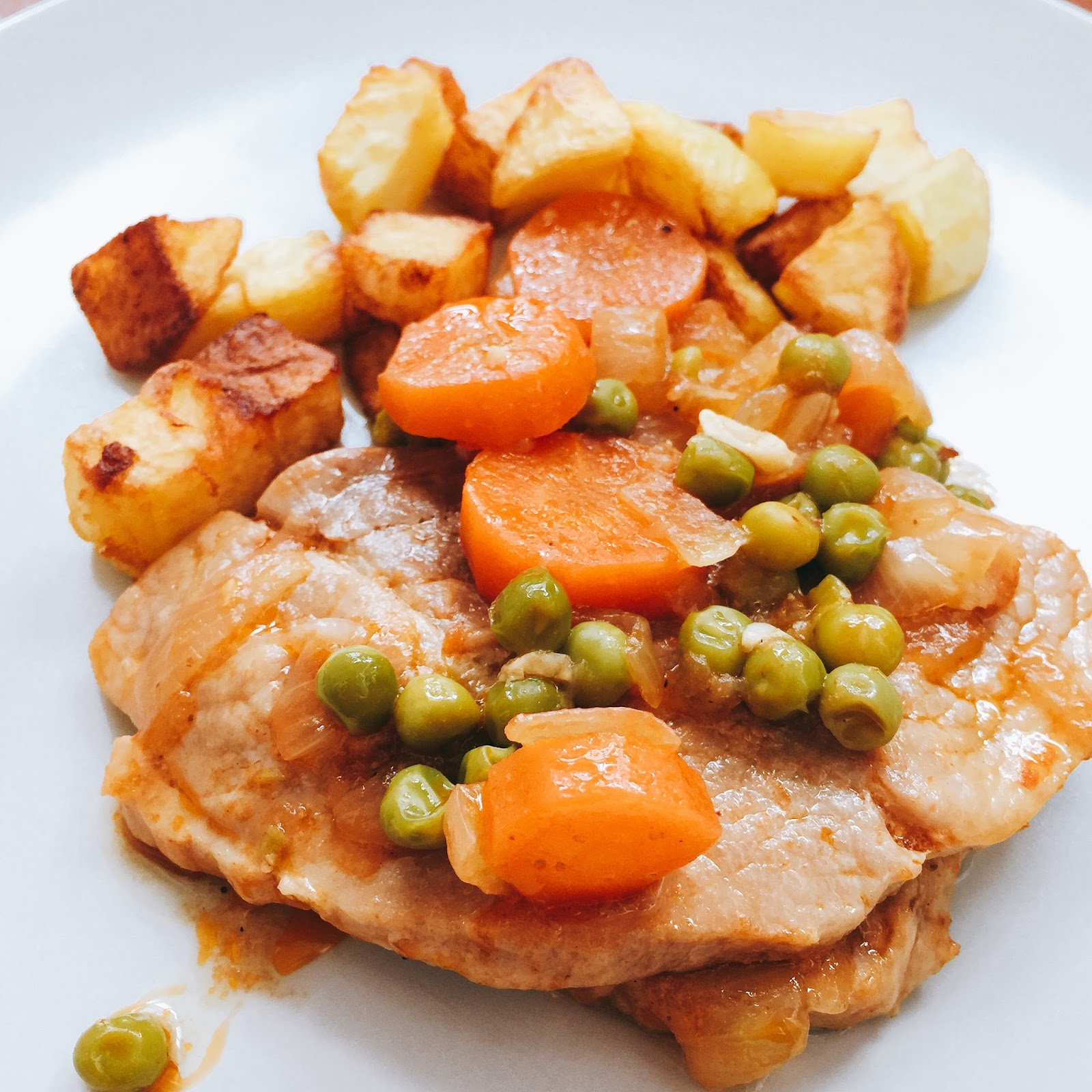 Filetes de Jamón Guisados con Verduras